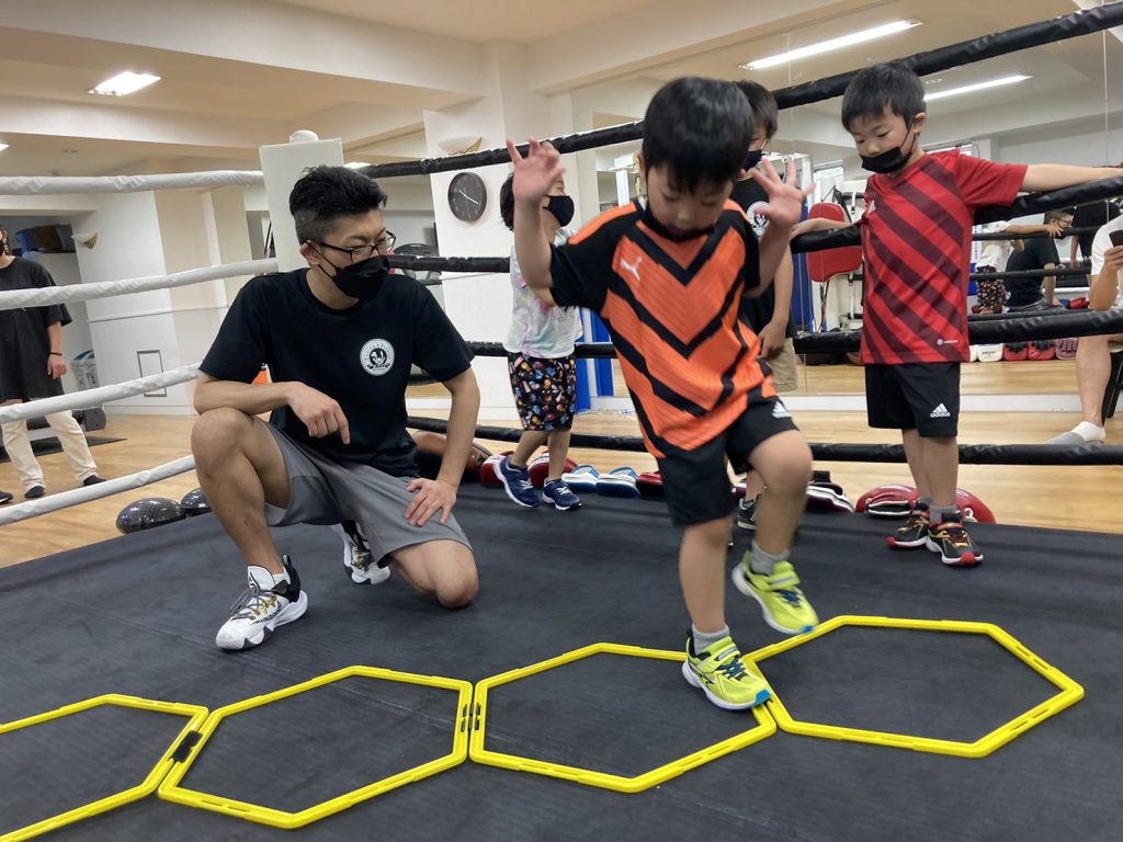 『M-kids』ボクシング＆スポーツ教室 | M-flap フィットネスやダイエットなら小田原駅徒歩3分にあるボクシング＆フィットネスジムのM ...